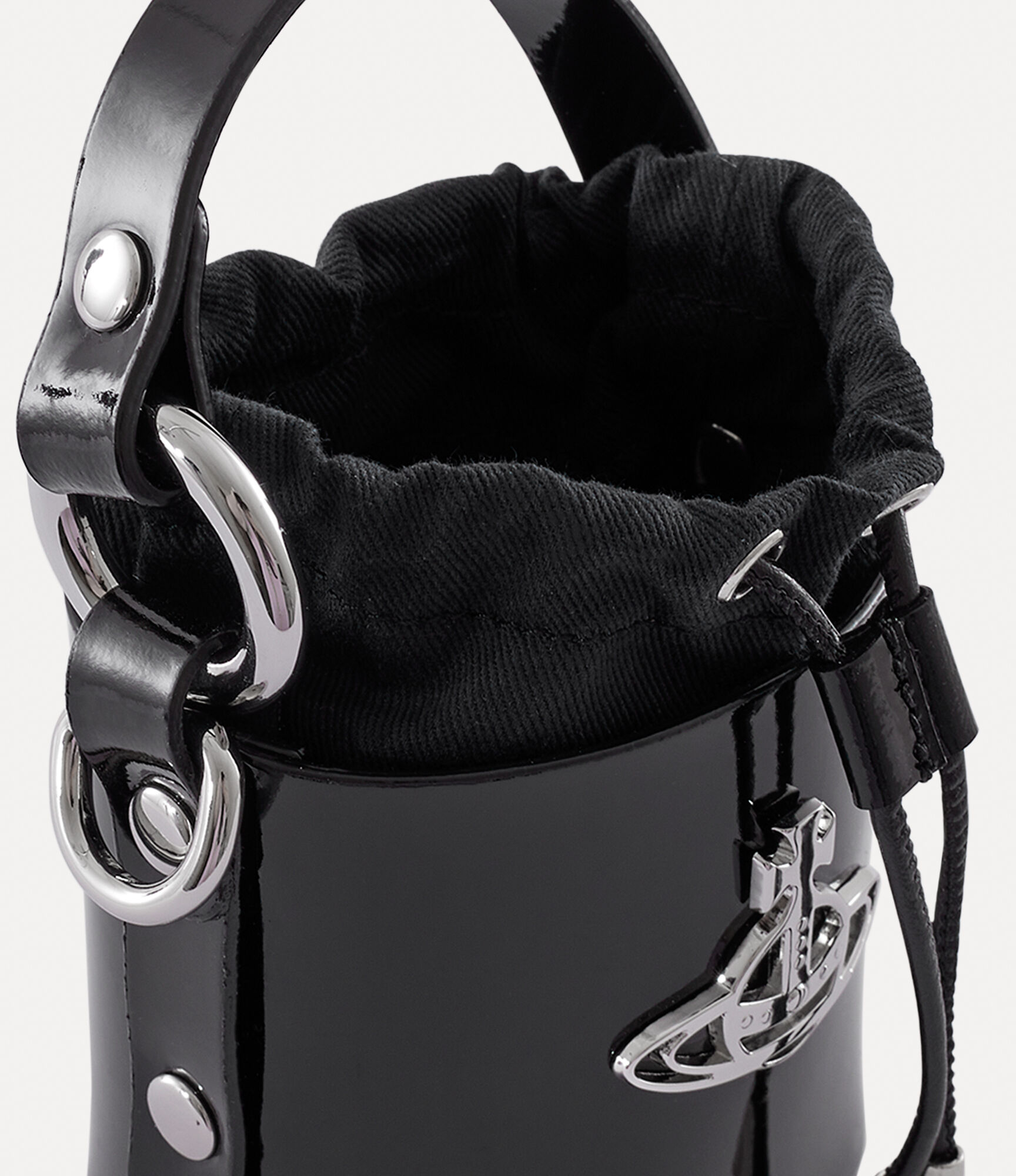 Daisy Drawstring Bucket Bag in BLACK | Vivienne Westwood®