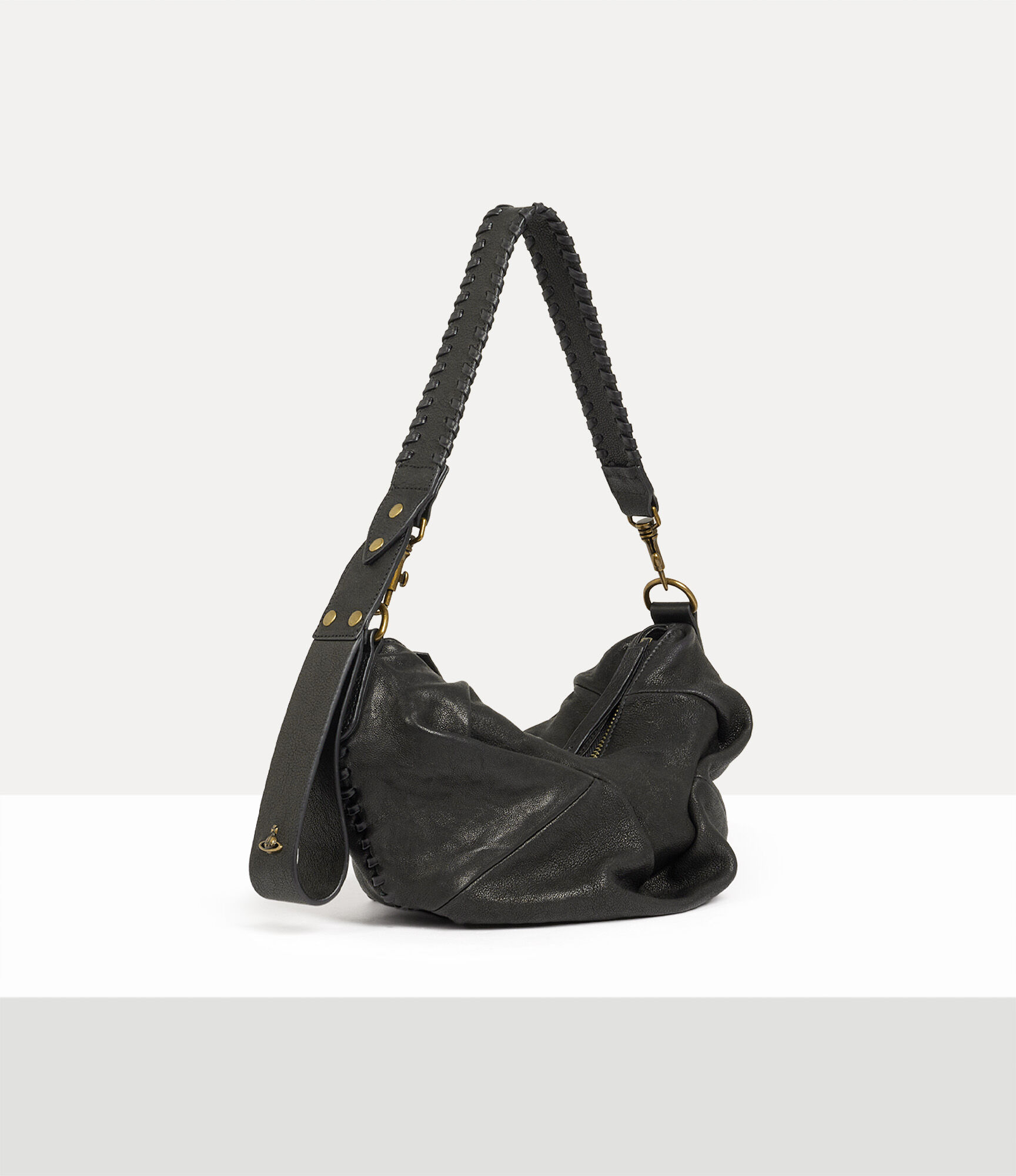 Agnes Small Shoulder bag in BLACK | Vivienne Westwood®