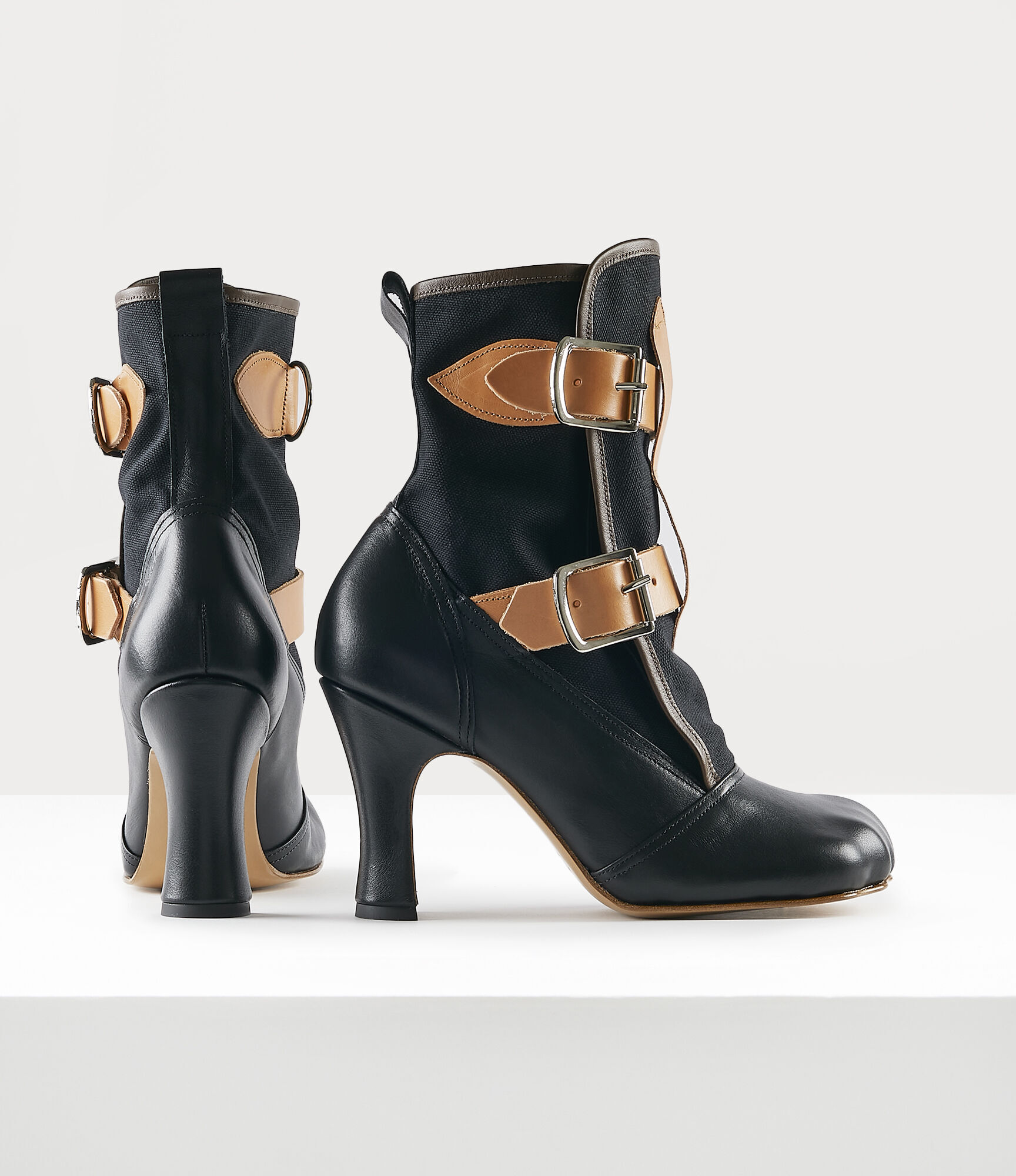 Bondage Boots in BLACK | Vivienne Westwood®