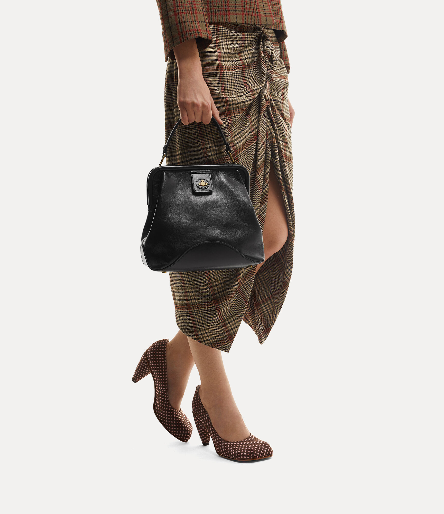 Abbey Frame Handbag in BLACK | Vivienne Westwood®