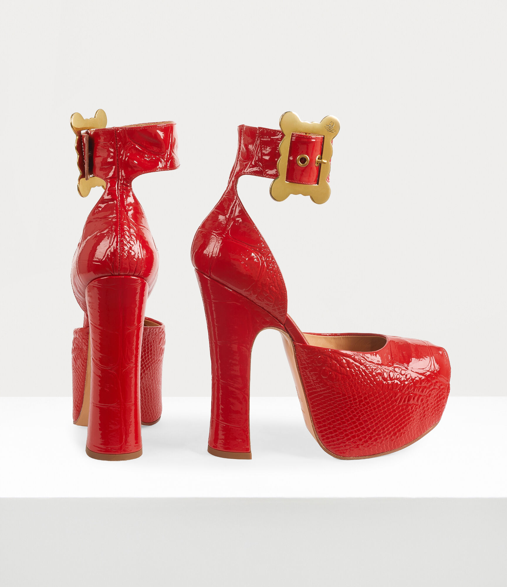 Portrait Sandal in RED | Vivienne Westwood®