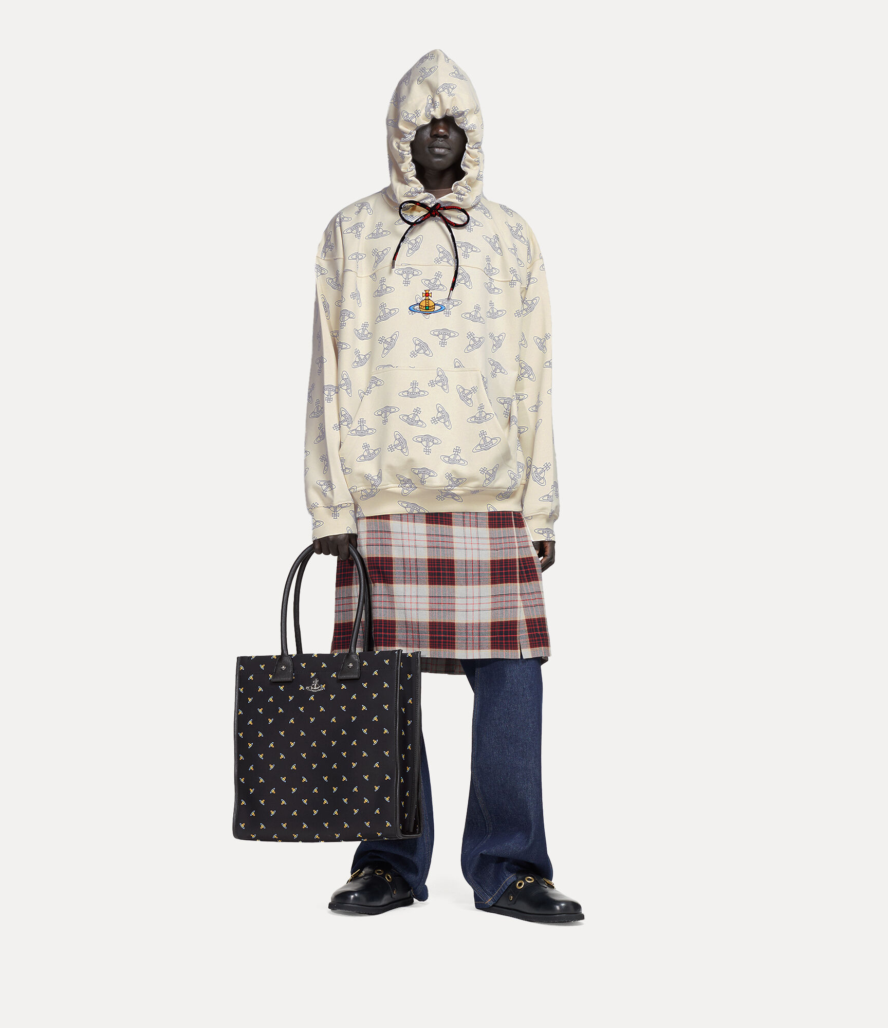 Teddy Tote Bag in BLACK-BABY-ORBS | Vivienne Westwood®
