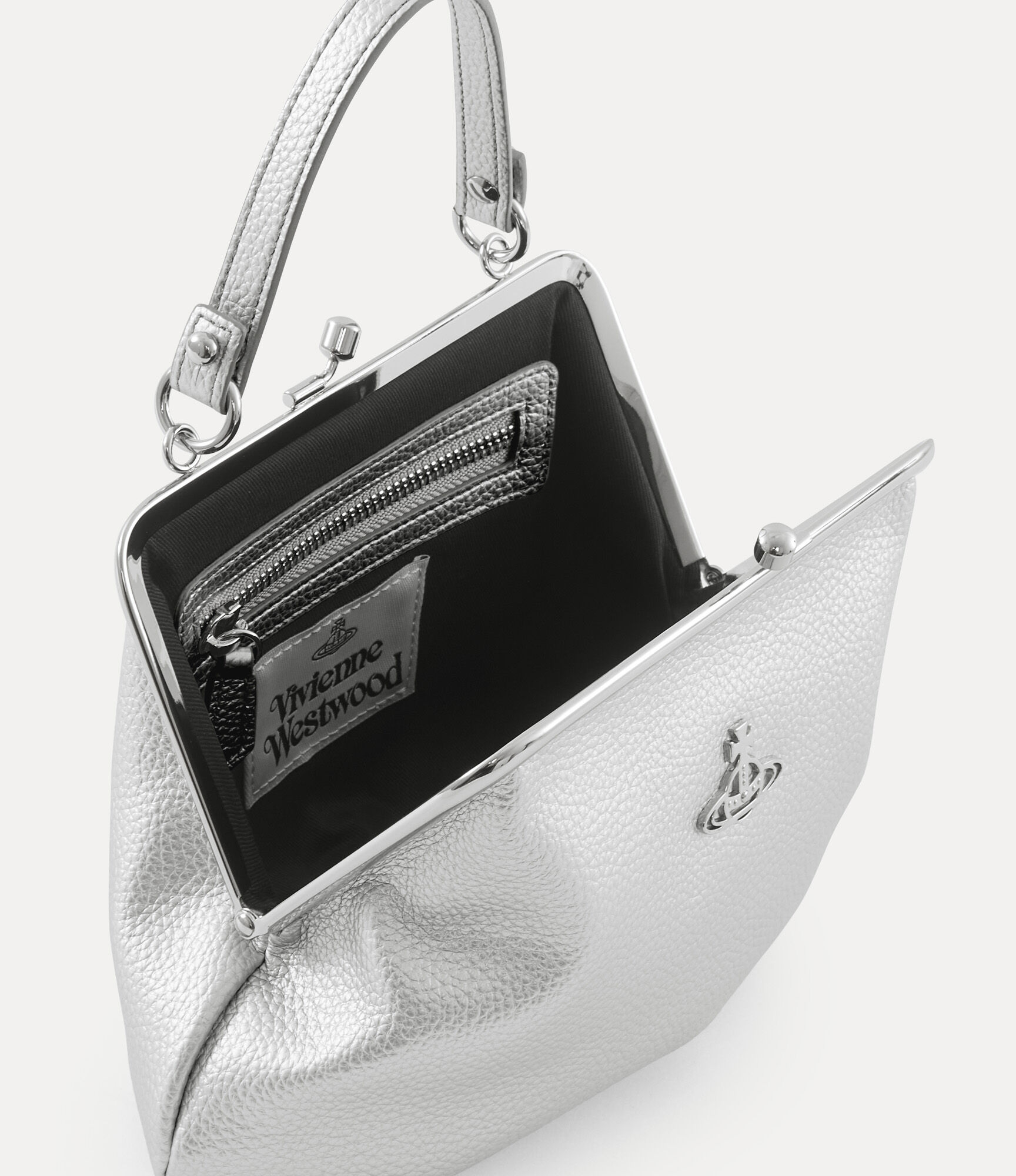 Granny Frame Purse in SILVER | Vivienne Westwood®