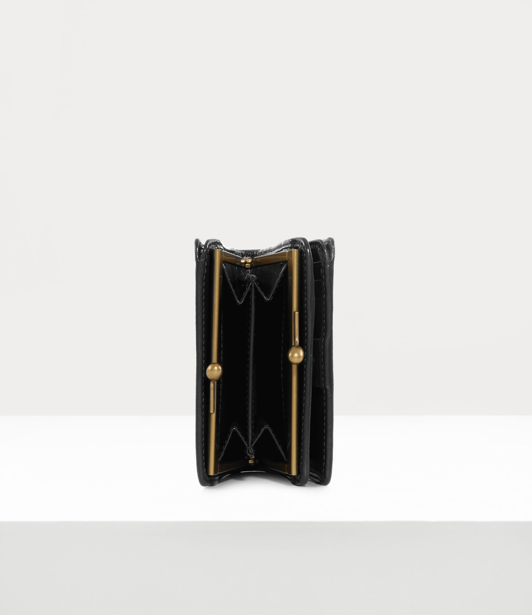 Frame Pocket Wallet in BLACK | Vivienne Westwood®