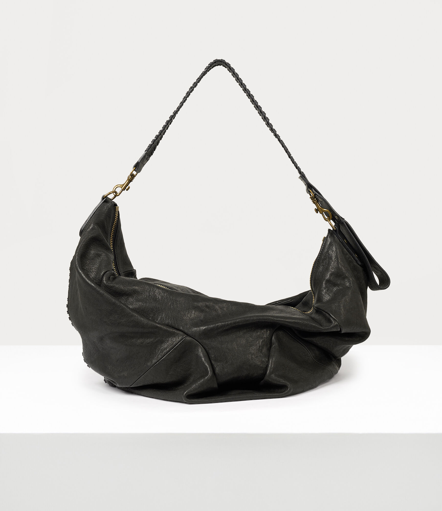 Large Agnes Shoulder Bag in BLACK | Vivienne Westwood®