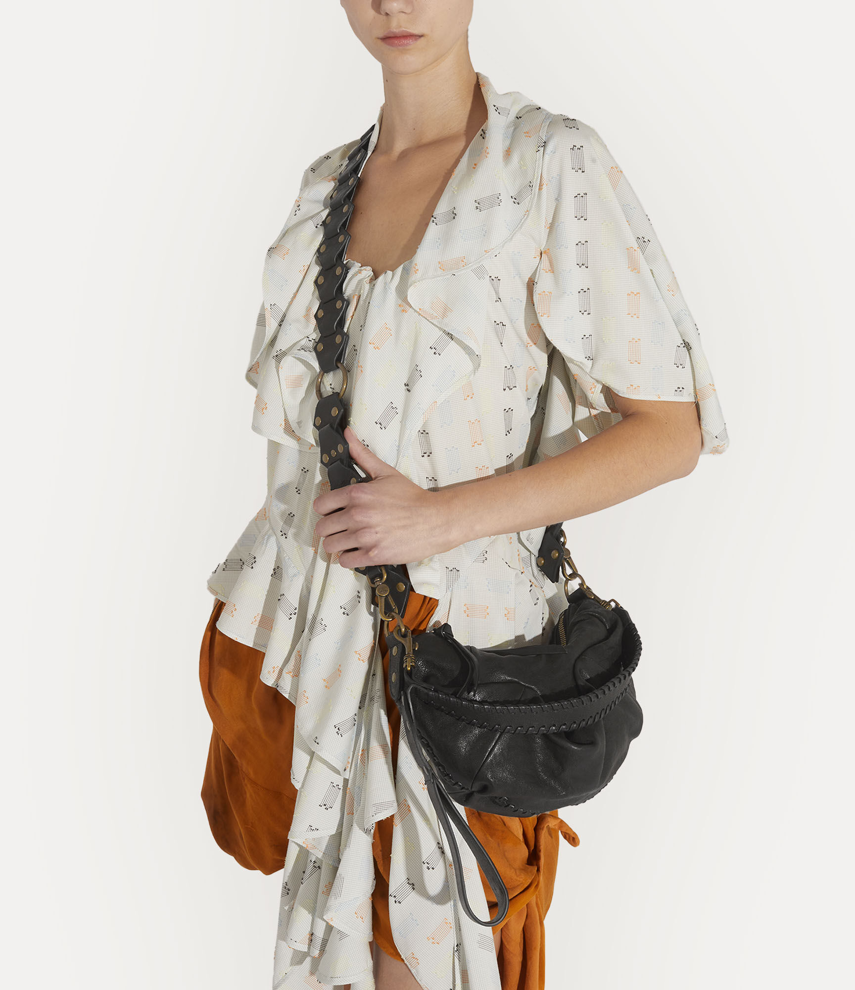 Small Agnes Shoulder Bag in BLACK | Vivienne Westwood®