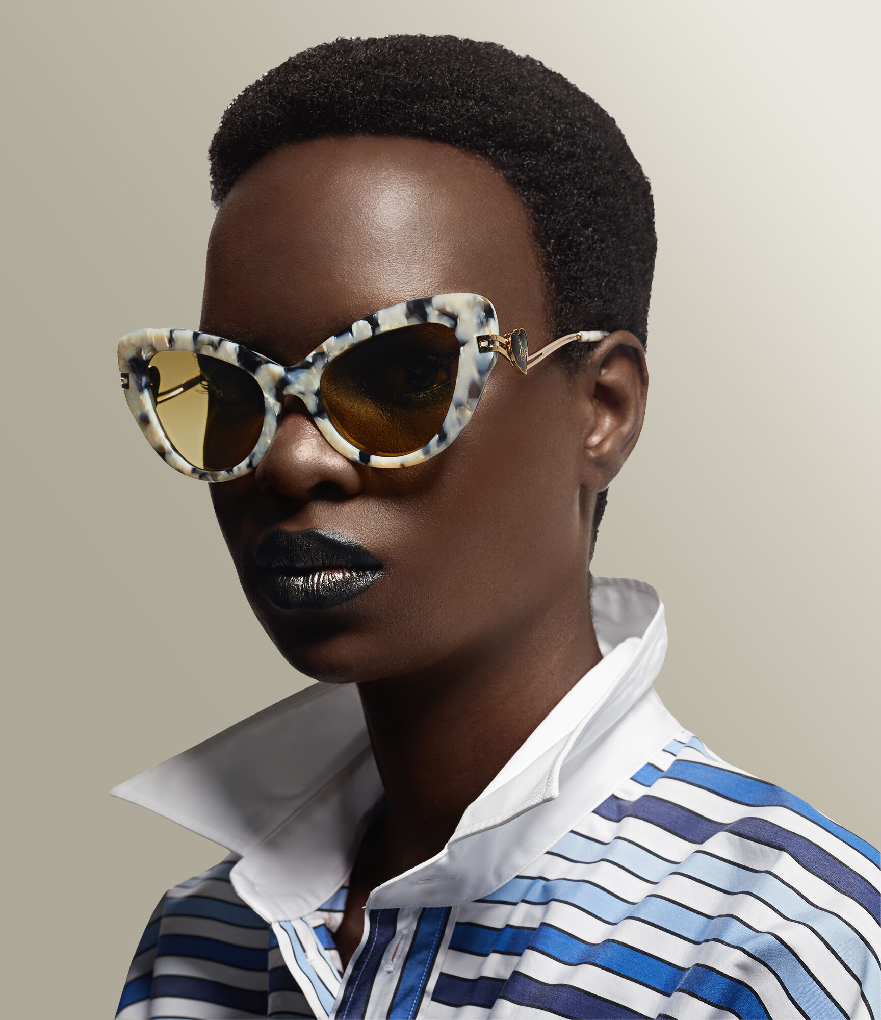 Liza Sunglasses in WHITE | Vivienne Westwood®