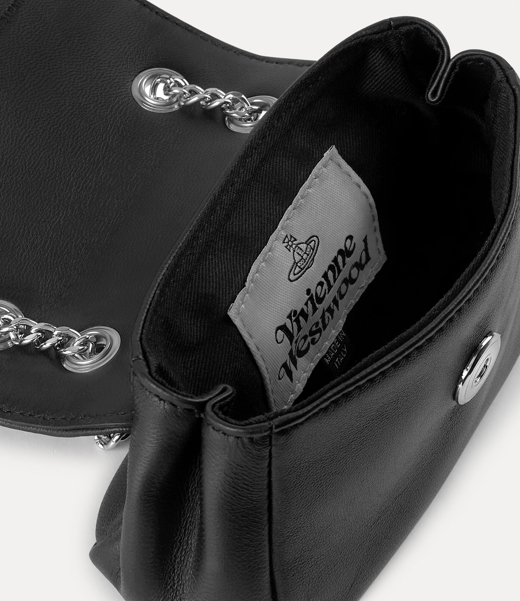 Nappa Small Purse With Chain in BLACK | Vivienne Westwood®