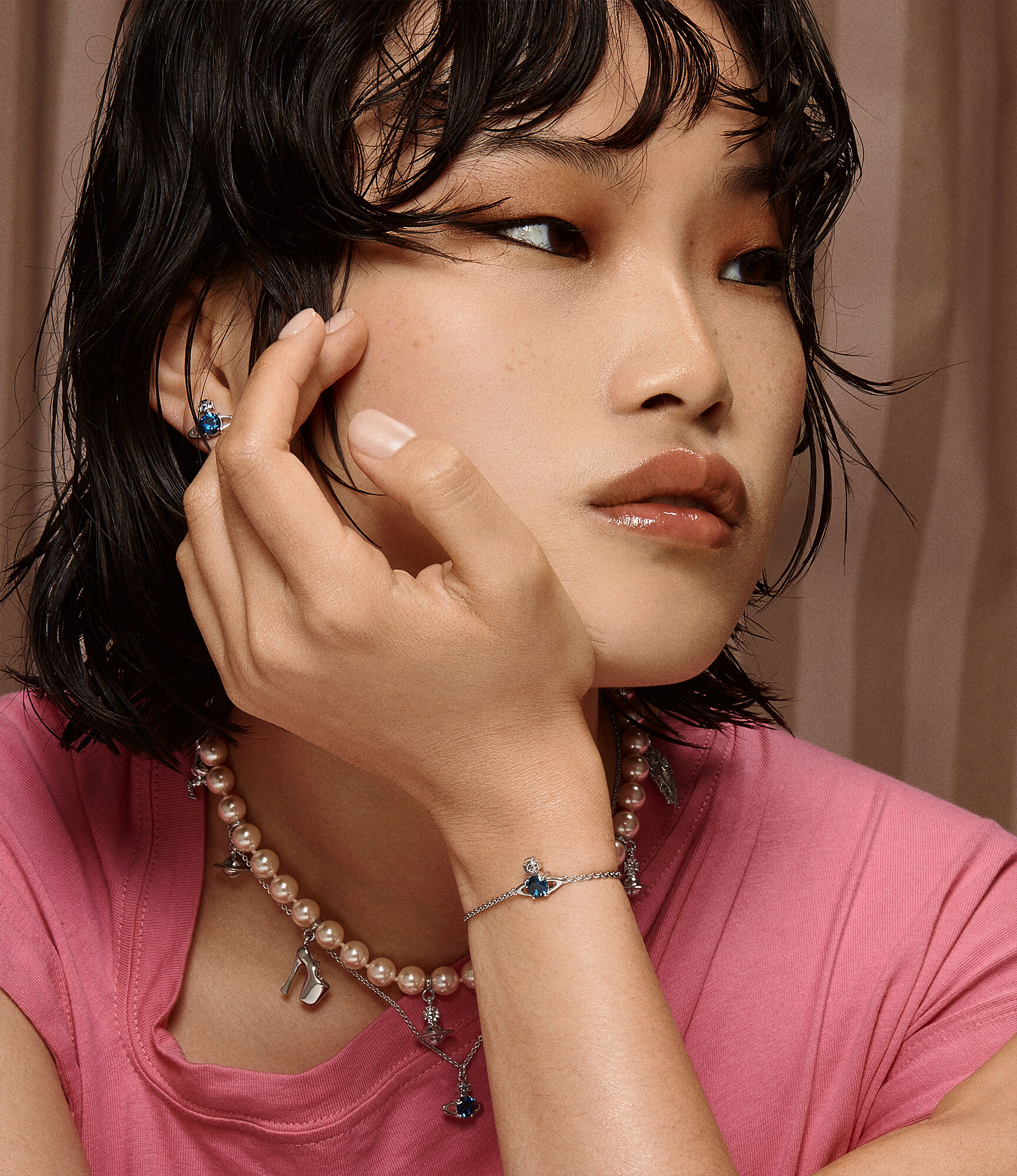 Reina Small Bracelet in PLATINUM-BLUE-CZ | Vivienne Westwood®