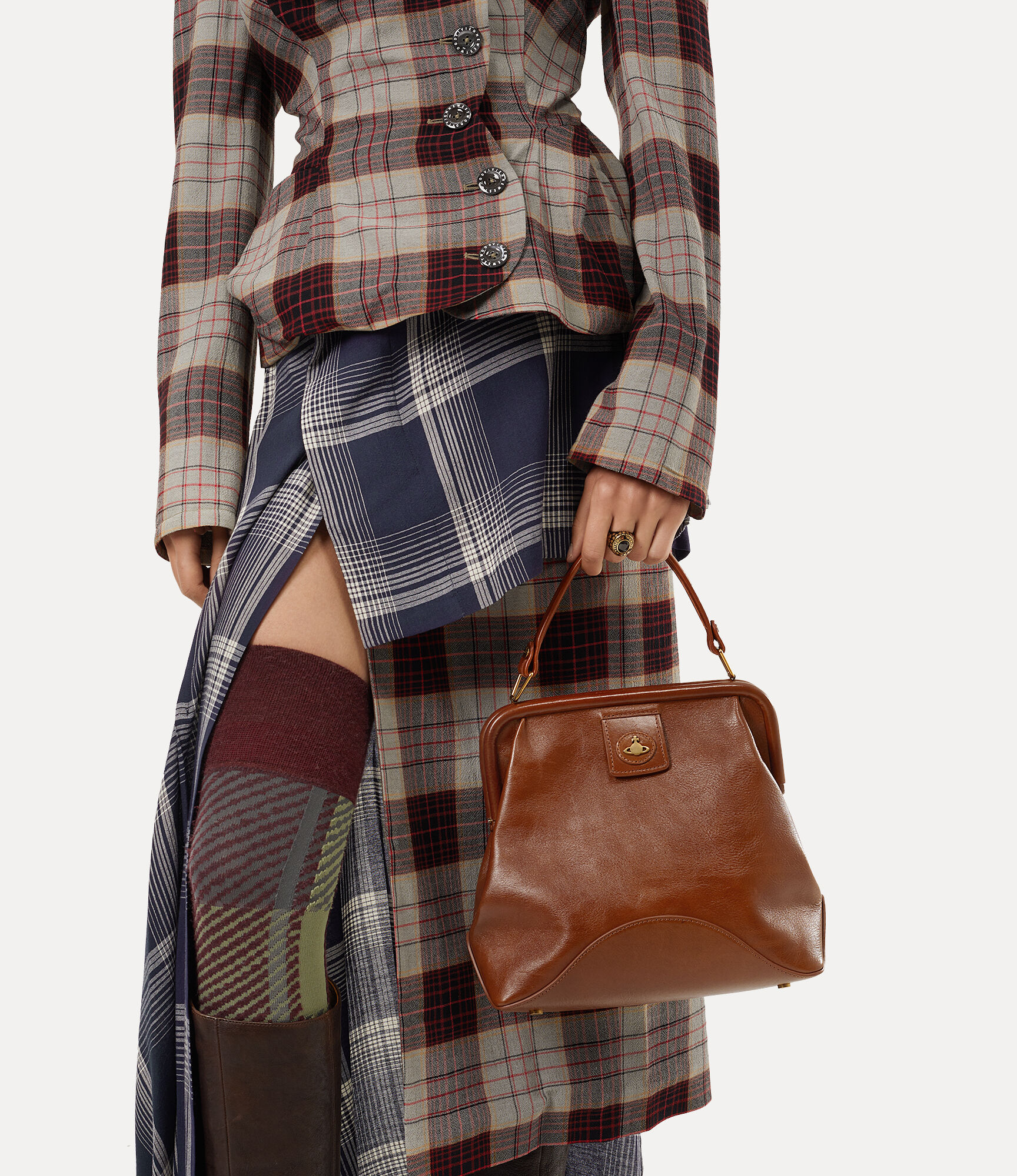 Abbey Frame Handbag in TAN | Vivienne Westwood®